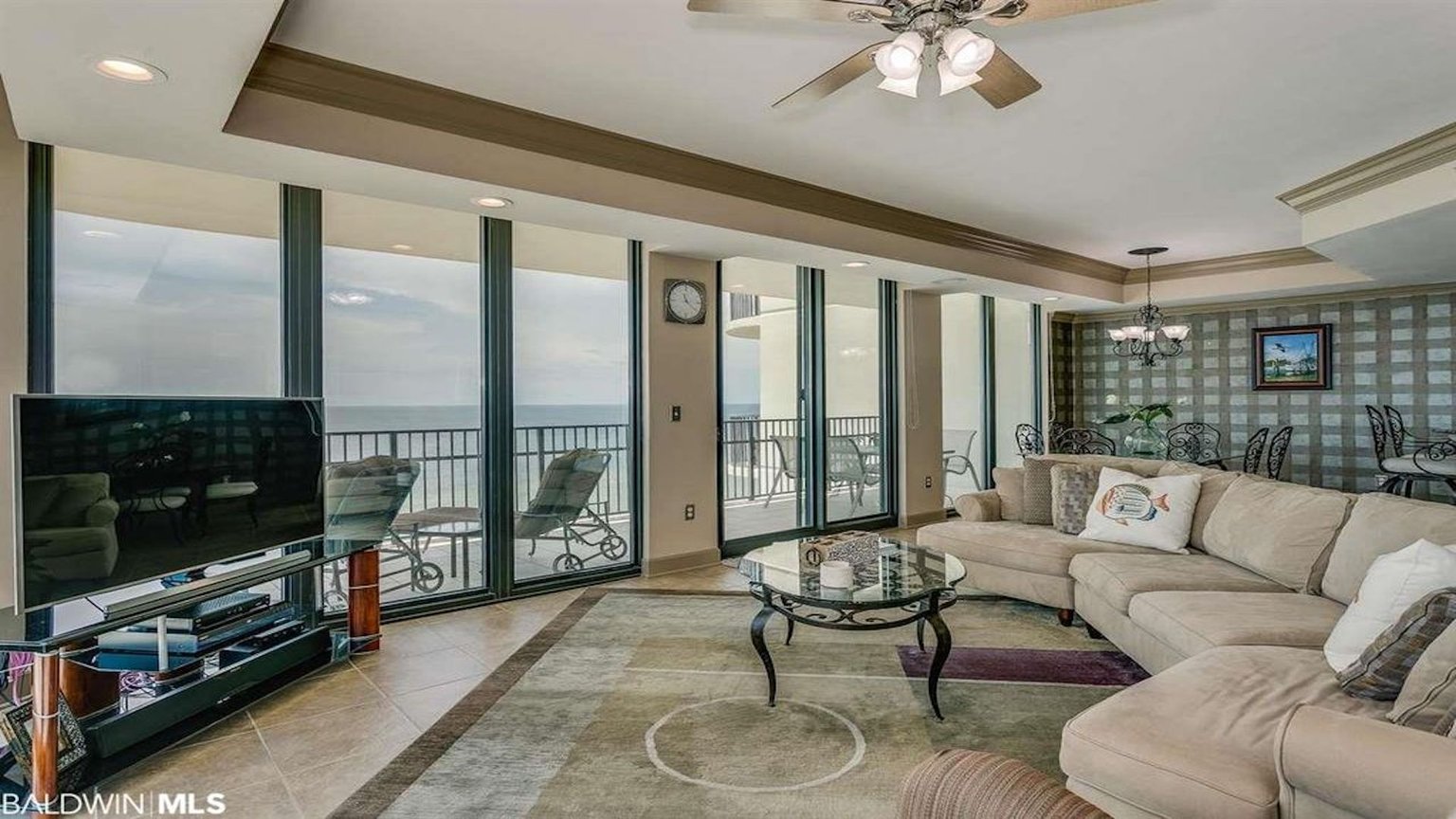 Visit Phoenix IX 1008 in Orange Beach, Alabama | Savvy